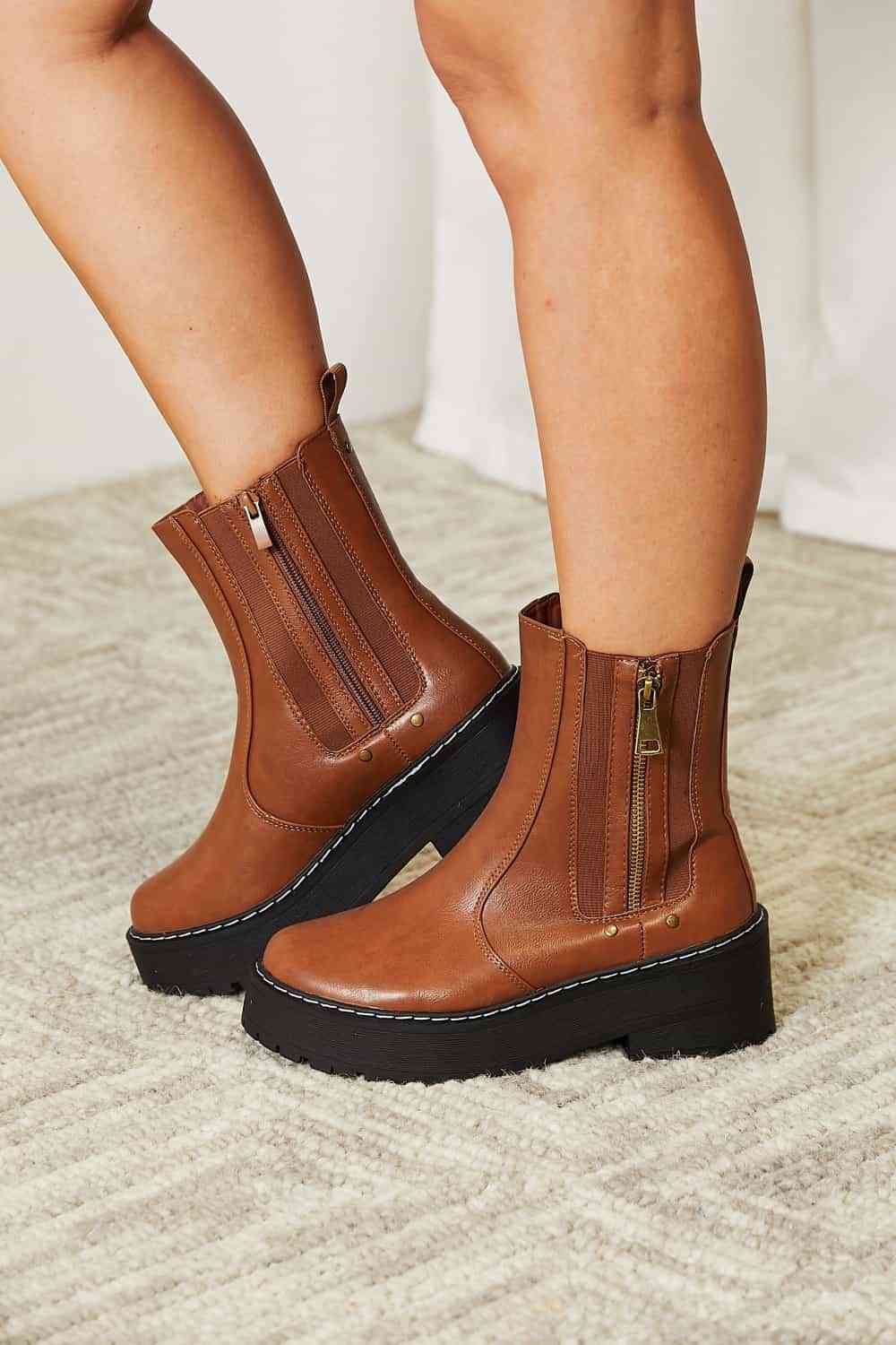 DHA SHOES